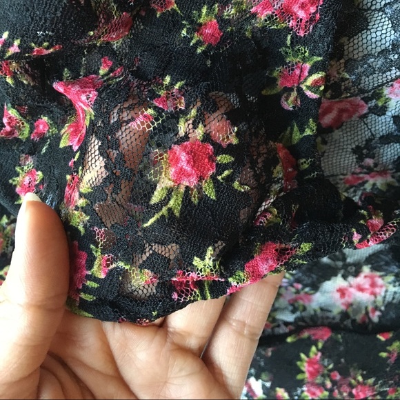 Forever 21 | Tops | New Cute Little See Through Flower Crop Top | Poshmark